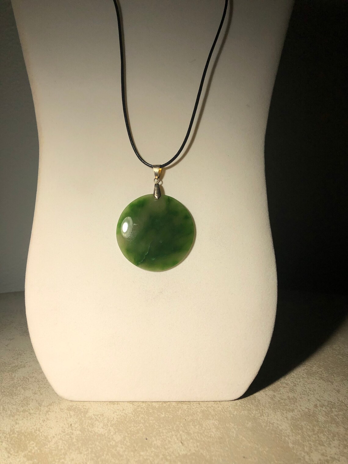 48mm Round Jade Pendent. - Etsy