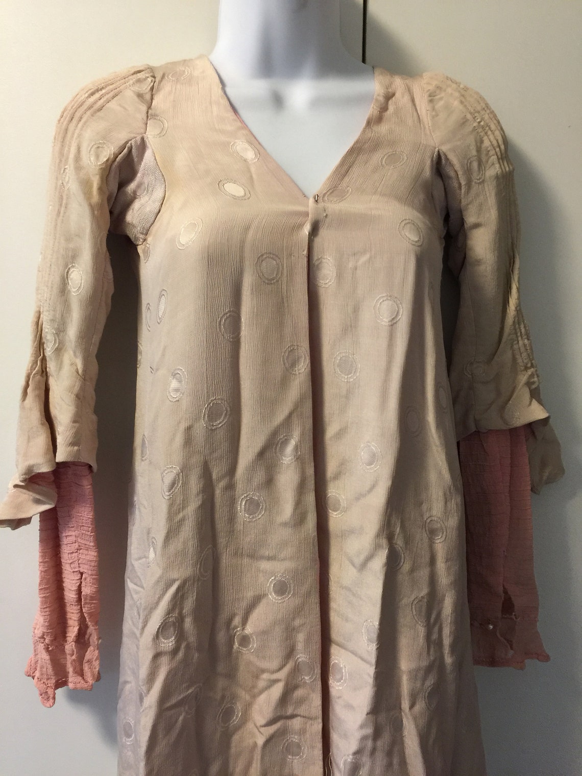 EDWARDIAN WRAPPER BEIGE Silk With Pink Tucked Sleeves and a Wateau Back ...