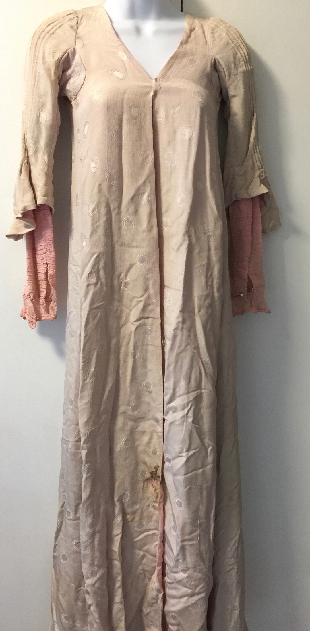 EDWARDIAN WRAPPER BEIGE Silk With Pink Tucked Sleeves and a Wateau Back ...