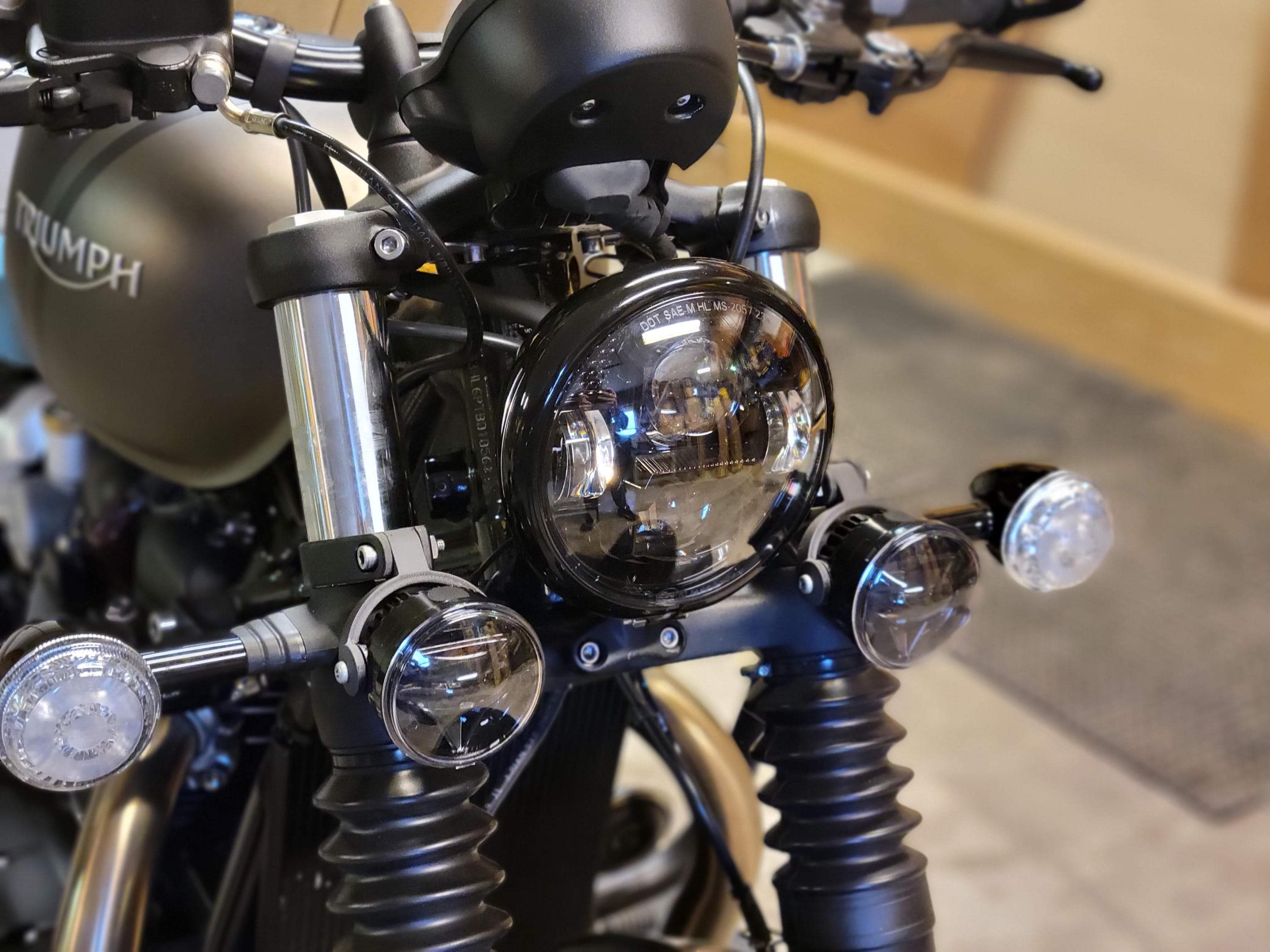 5.75" LED Headlight for Triumph Modern Classic - Etsy