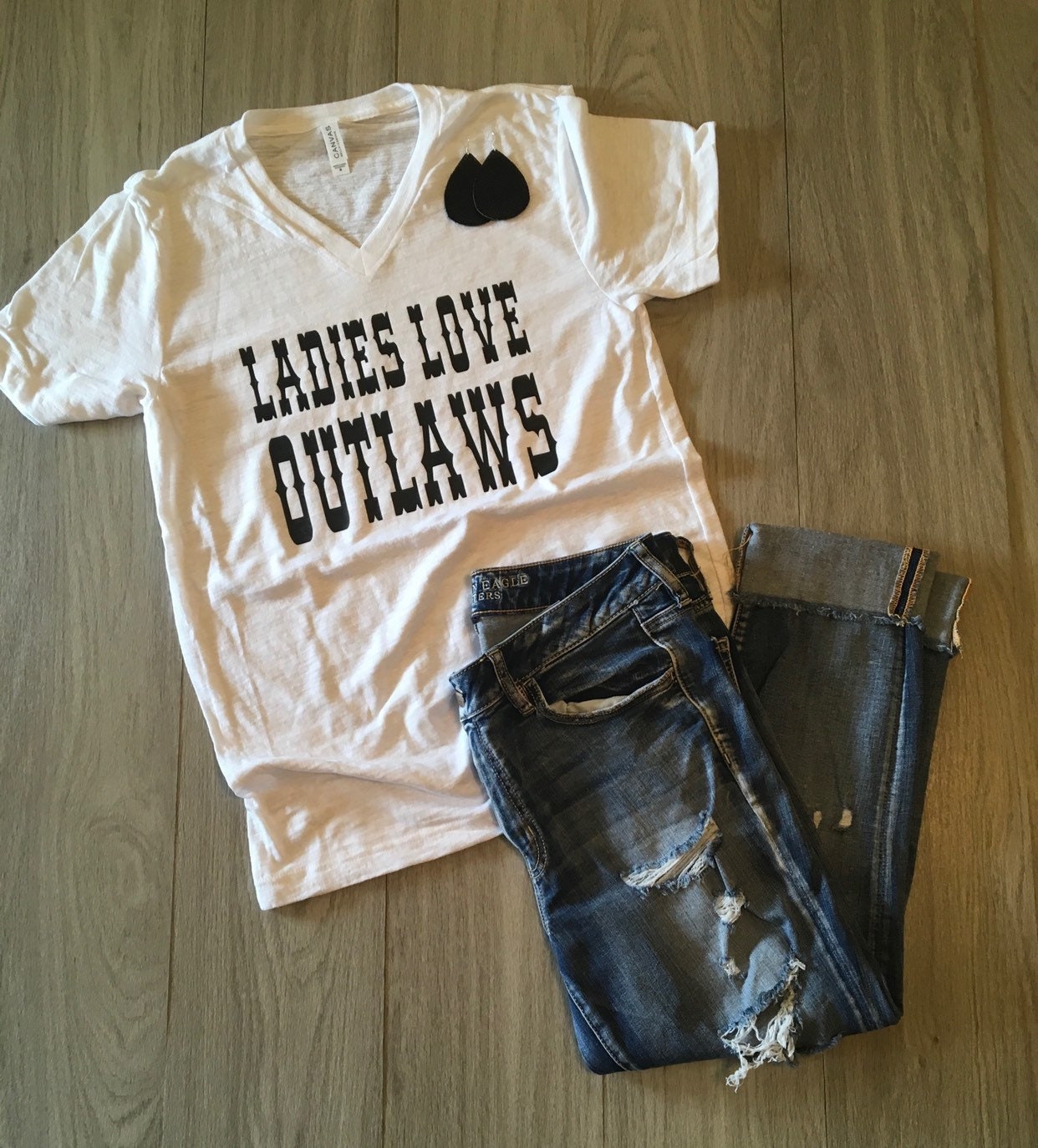 Ladies Love Outlaws Tee - Etsy