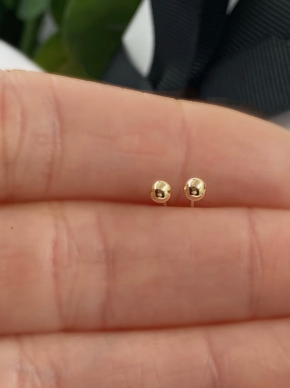 Etsy tiny stud earrings store