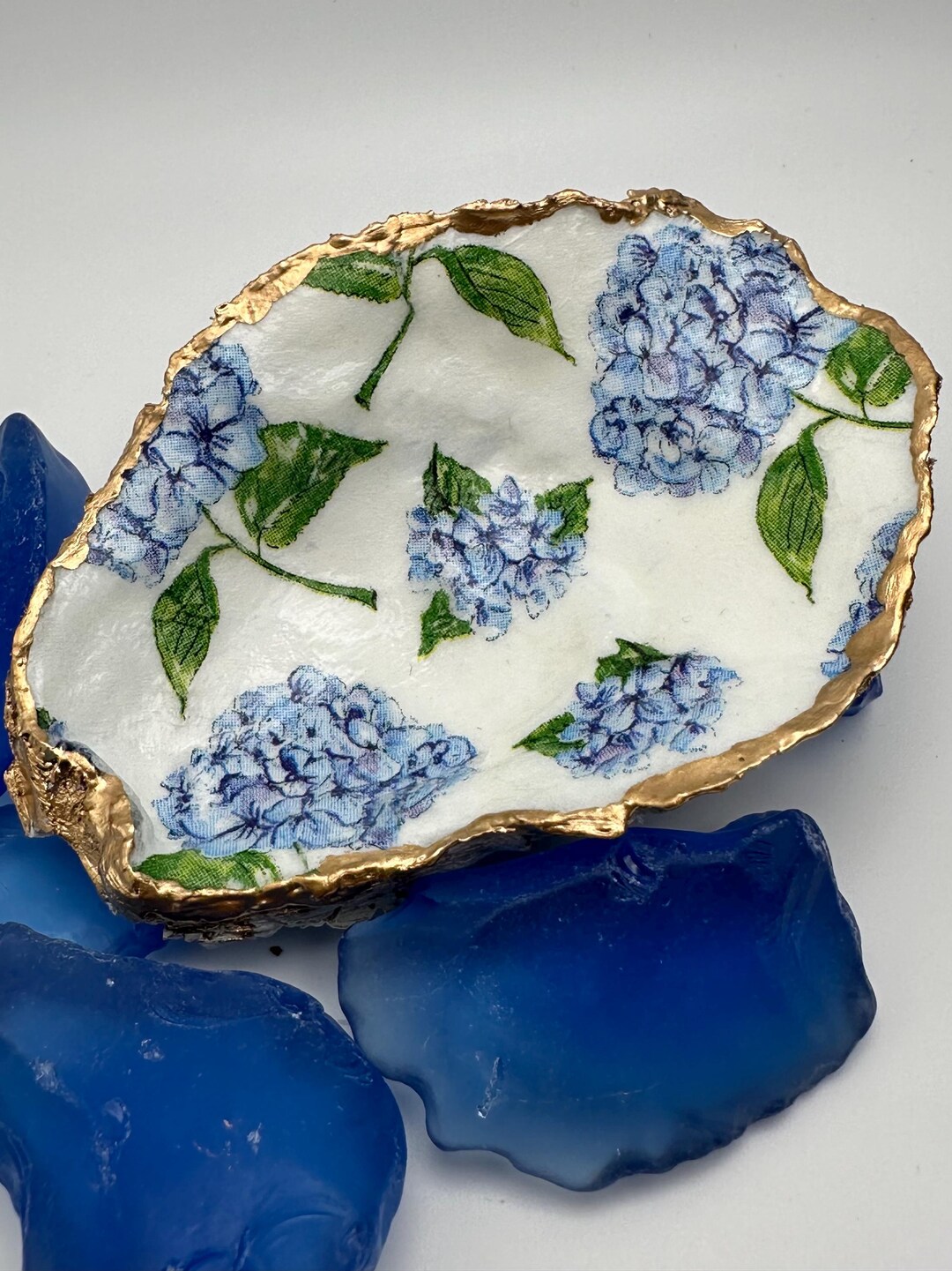 Hydrangea Oyster Shell Ring Dish - Blue and White Floral Ring Dish, Wedding Gift, Bridesmaid ...