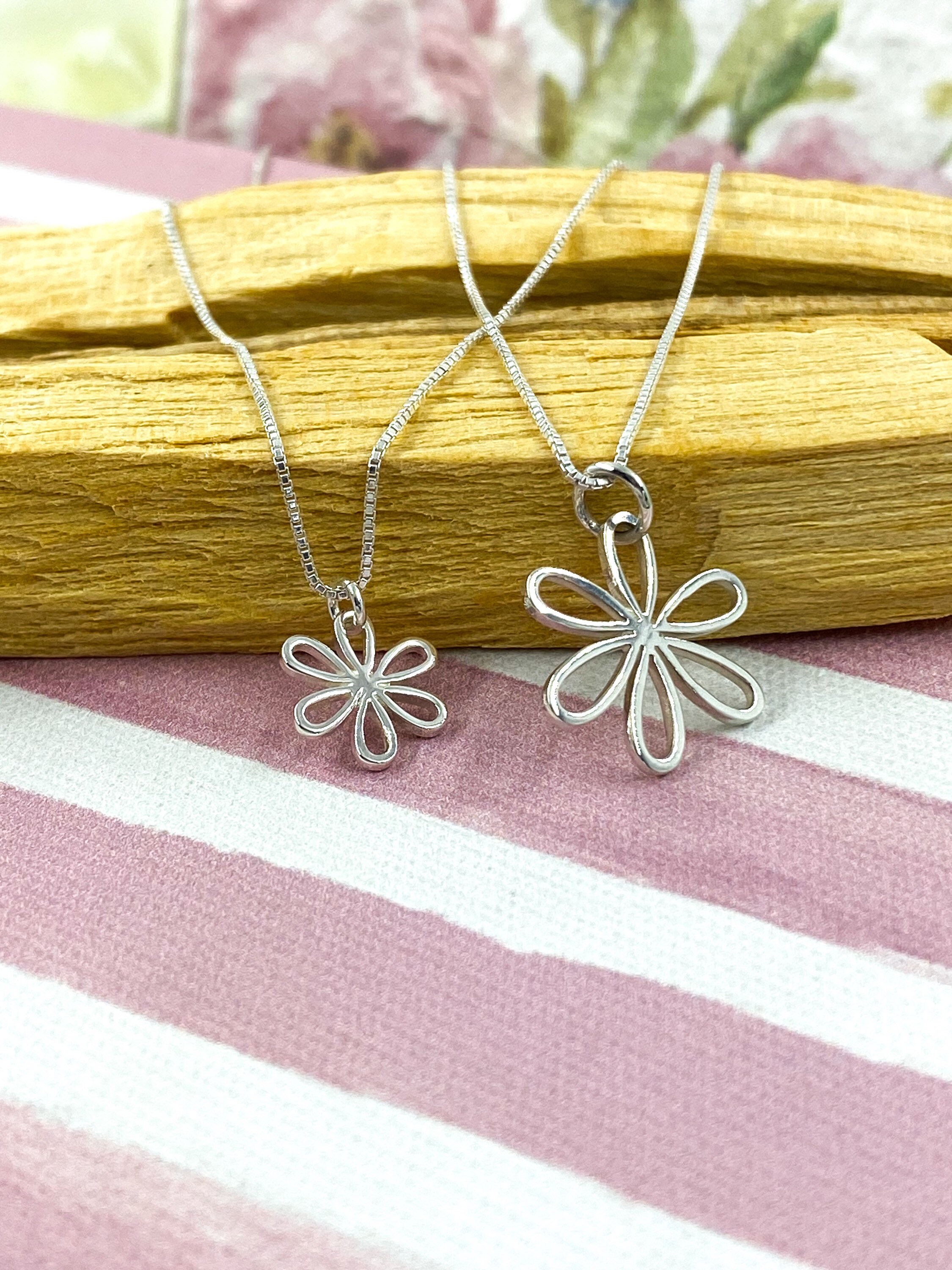 Tiny Daisy Flower Necklace - Flower Necklace, Daisy Necklace, Silver ...