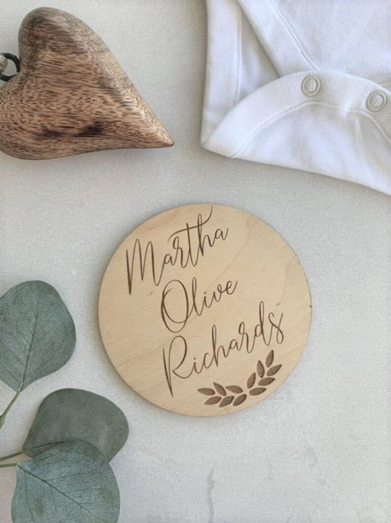 Baby Name Announcement Birth Milestone Card Wooden Disc - Etsy Denmark