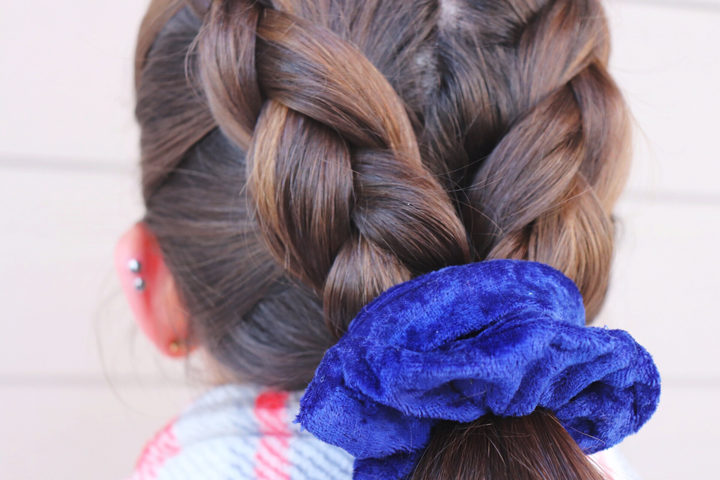 Royal Blue Velvet Scrunchie / Velvet Scrunchie / Velvet Hair - Etsy UK