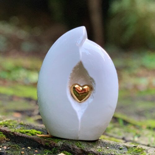 Ceramic Urn for Ashes in a Heart Shape Cremation Urn for Ashes - Etsy