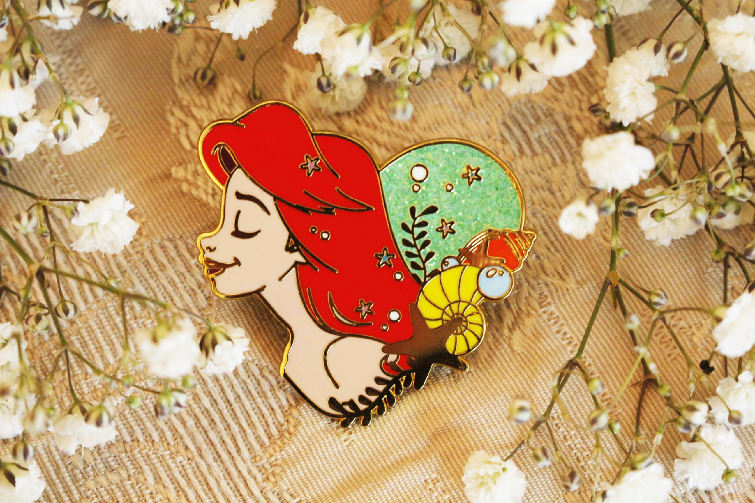 XO Ariel Heart Pin - Etsy