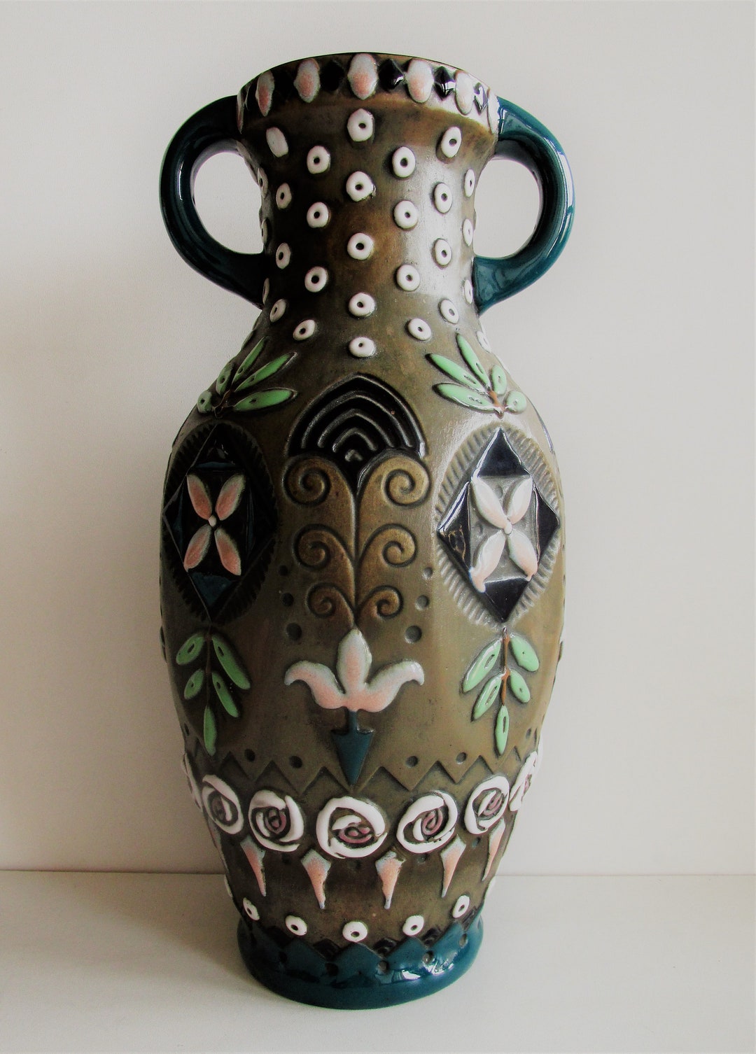 Antique Turn Teplitz AMPHORA Art Pottery VASE Imperial Vienna Austria ...