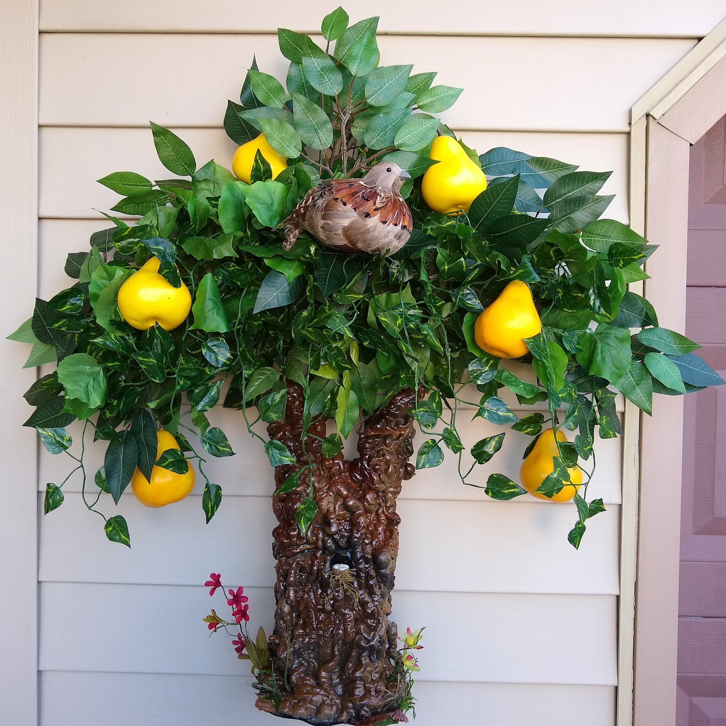 Partridge in a Pear Tree. Christmas Centerpiece Folk Art. Christmas ...