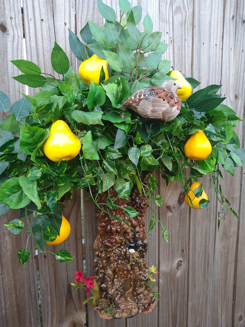 Partridge in a Pear Tree. Christmas Centerpiece Folk Art. Christmas ...