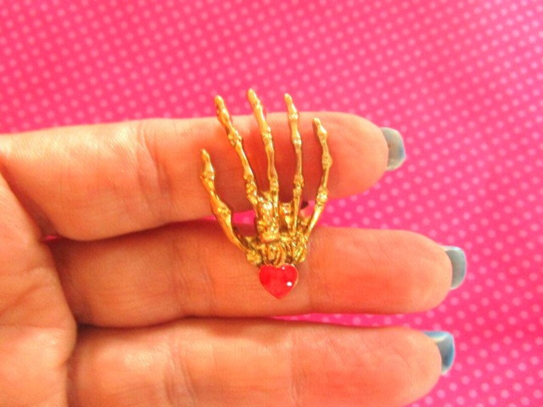 Skeleton Hand Heart Gold Ear Cuff - Etsy
