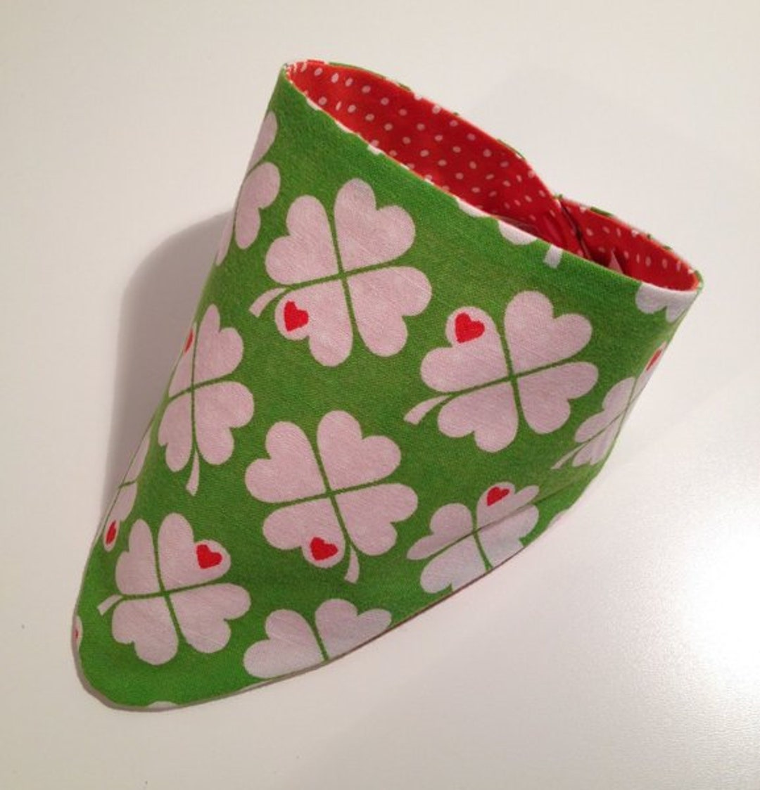 Triangular Cloth Graziela Green Clover Leaves & Dot - Etsy