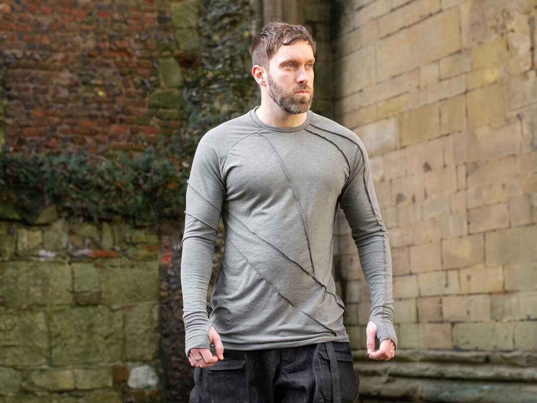 Raid Men's Avant Garde Overlock Top With Thumbholes - Moss Grey - Etsy