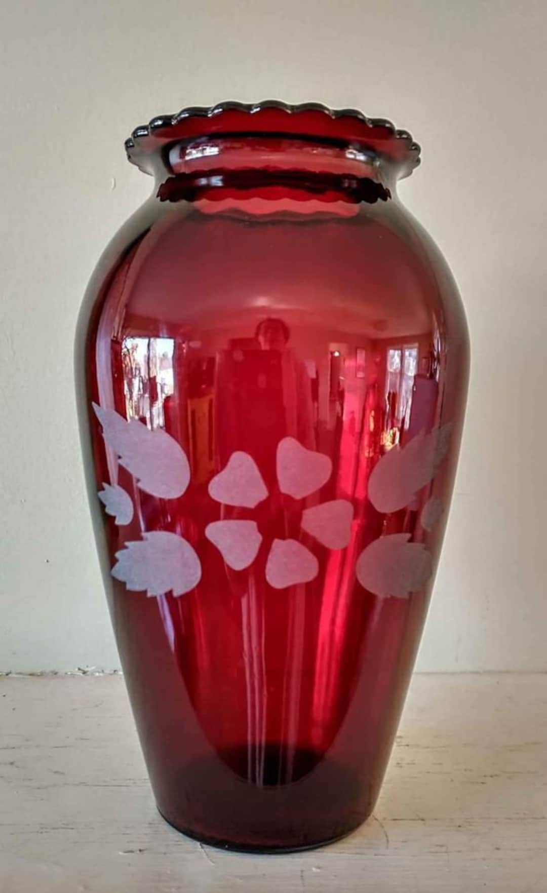 Vintage Royal Ruby Anchor Hocking Vase ,art and Collectibles ...