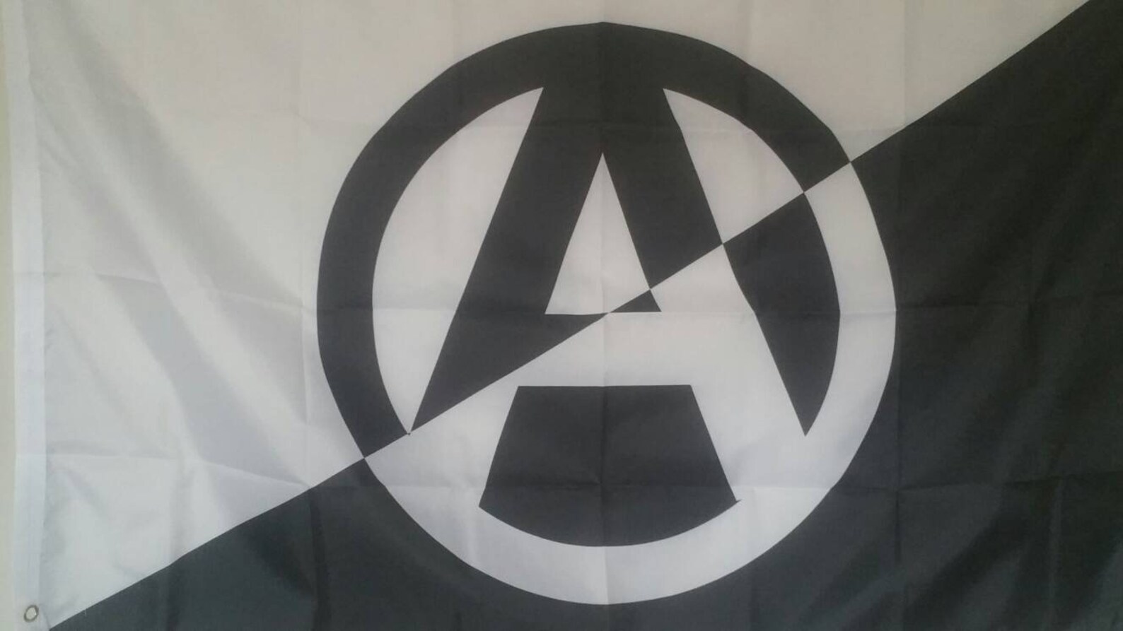 Anarco-Pacifismo (2) Bandera Bandera Anarco-Pacifista Pacifismo Antifa ...