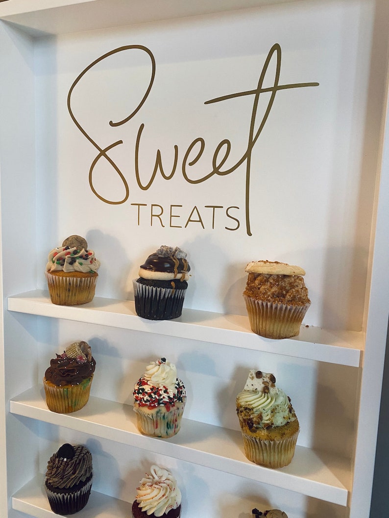 Cupcake Wall With Stand - Holds 18-54 Cupcakes - Cupcake Theme ...