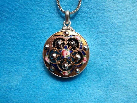 Antique Victorian button in sterling silver setting, … - Gem