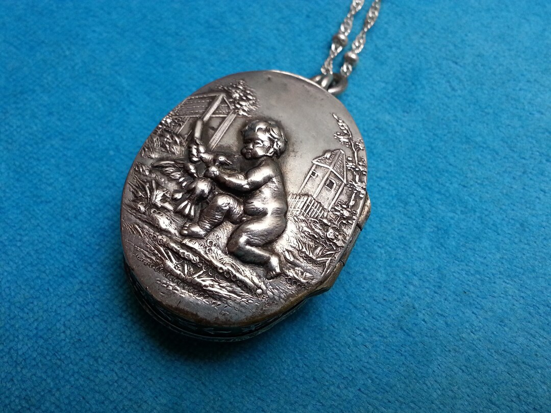 Rare Sterling Silver Victorian/edwardian Locket Pill-box - Etsy