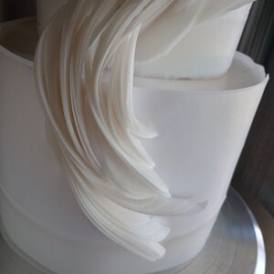 Modern Wafer Paper Decoration Waterfall Cascade Fashion Wedding Cake ...