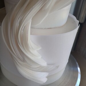 Modern Wafer Paper Decoration Waterfall Cascade Fashion Wedding Cake ...