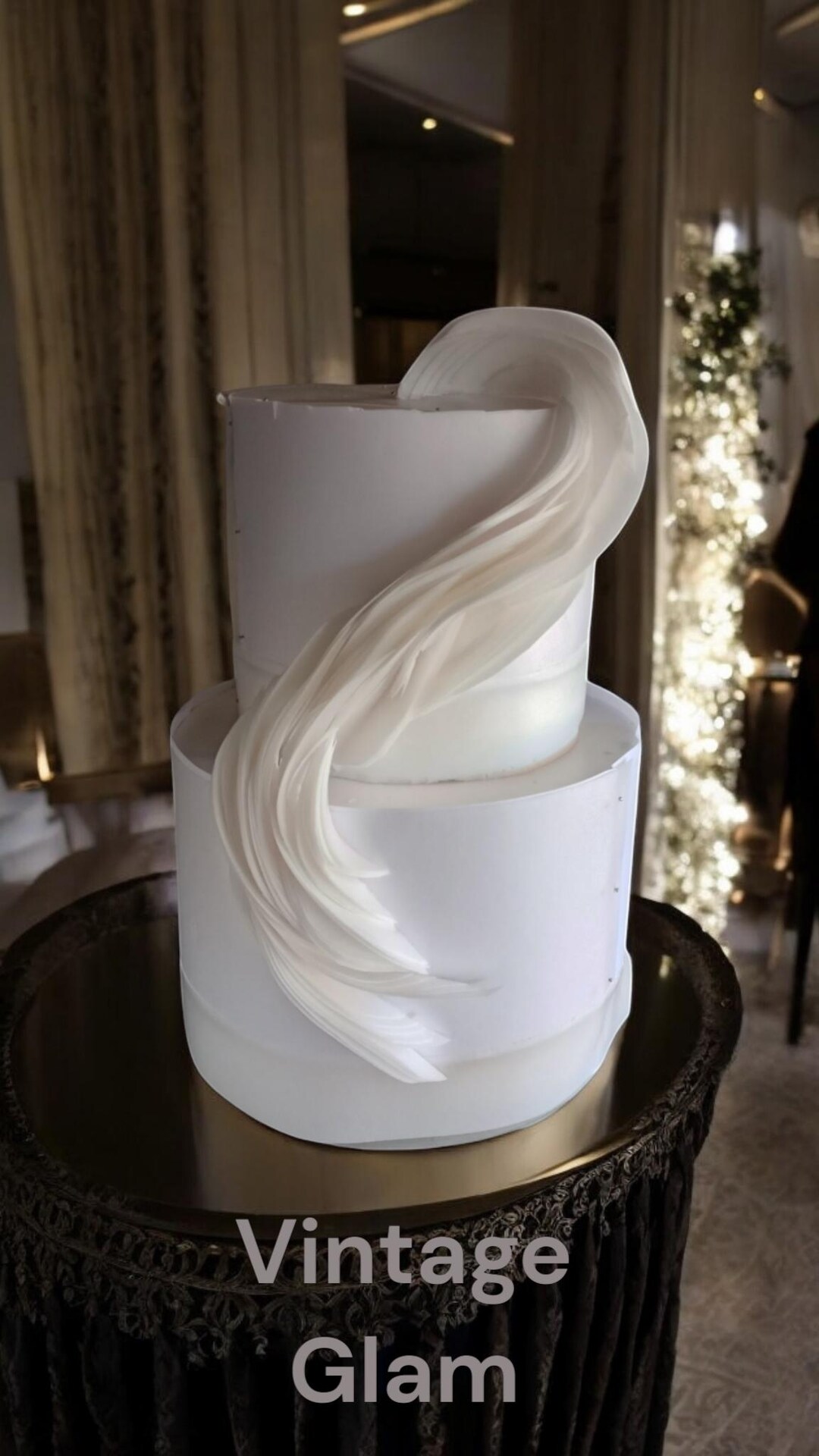 Modern Wafer Paper Decoration Waterfall Cascade Fashion Wedding Cake ...