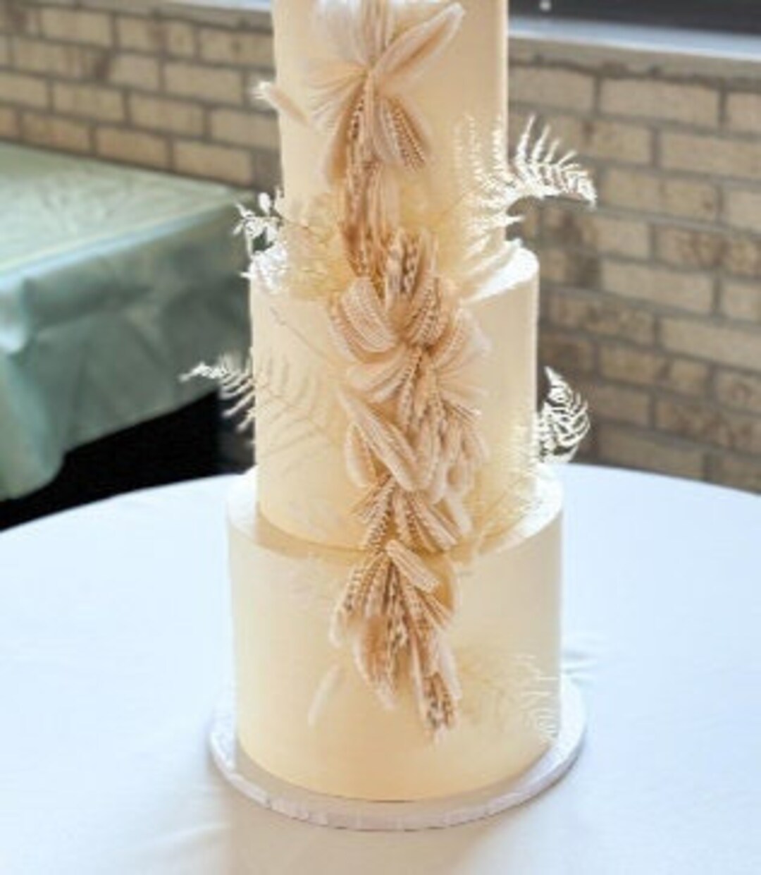 Luxury Wedding Cake Topper Modern Cake Decorations Bride Groom ...