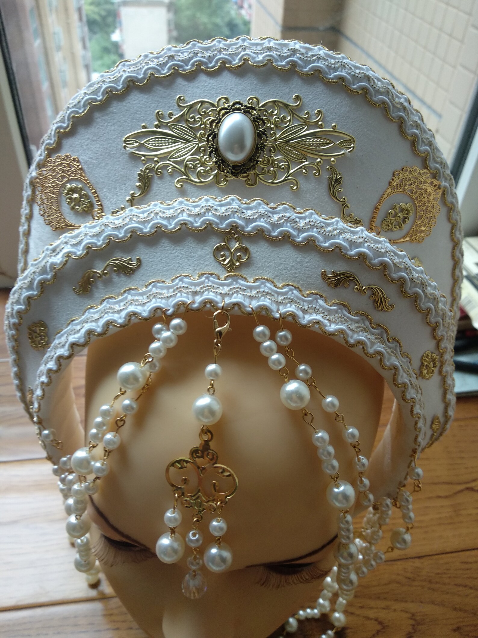 Tudor Crown White Palace Crown Cosplay Costume Personalization - Etsy