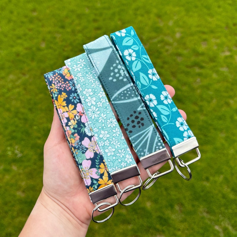 Wristlet Keychain - Etsy