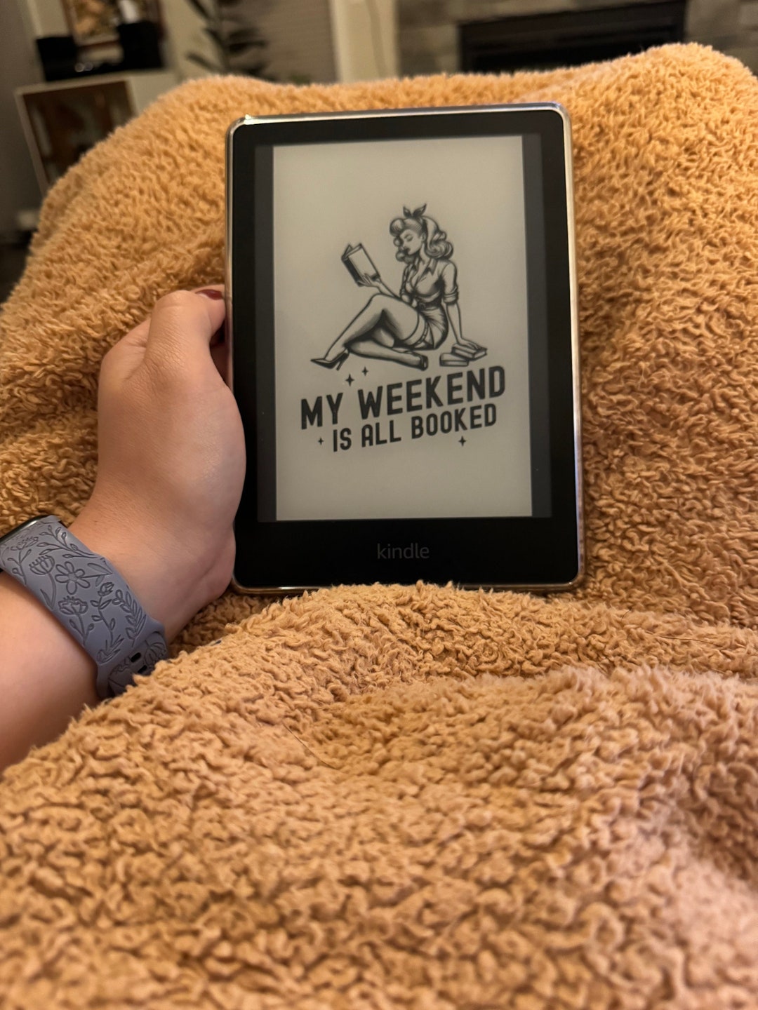 Funny Kindle Lock Screen: Retro Book Lover Wallpaper (ad-free Kindle ...