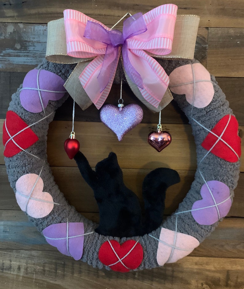 Cat Wreath. Winter Cat Wreath. Valentine Wreath. Valentine Cat - Etsy
