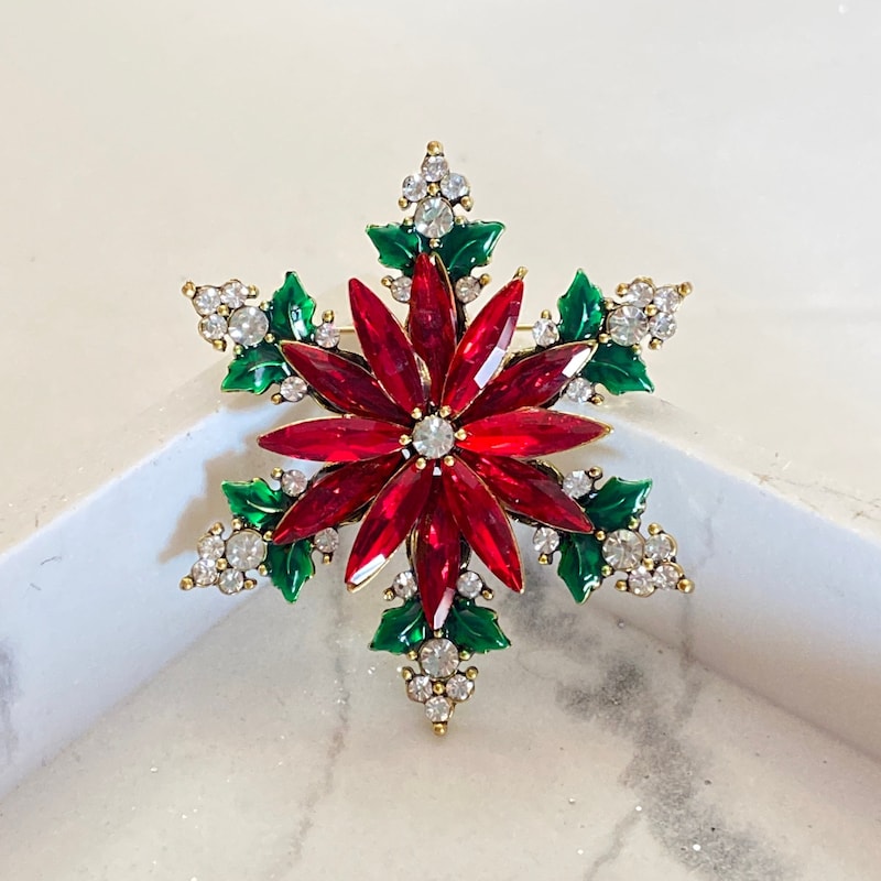Christmas Brooch - Etsy