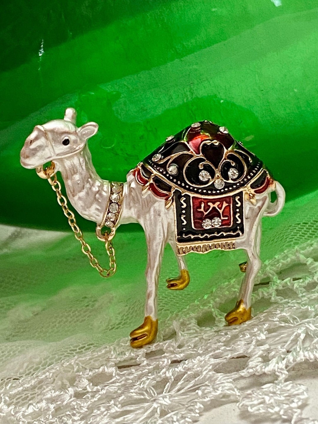 Camel With Chain Accent Brooch Pin Desert Animal Ancient Animal Camel ...