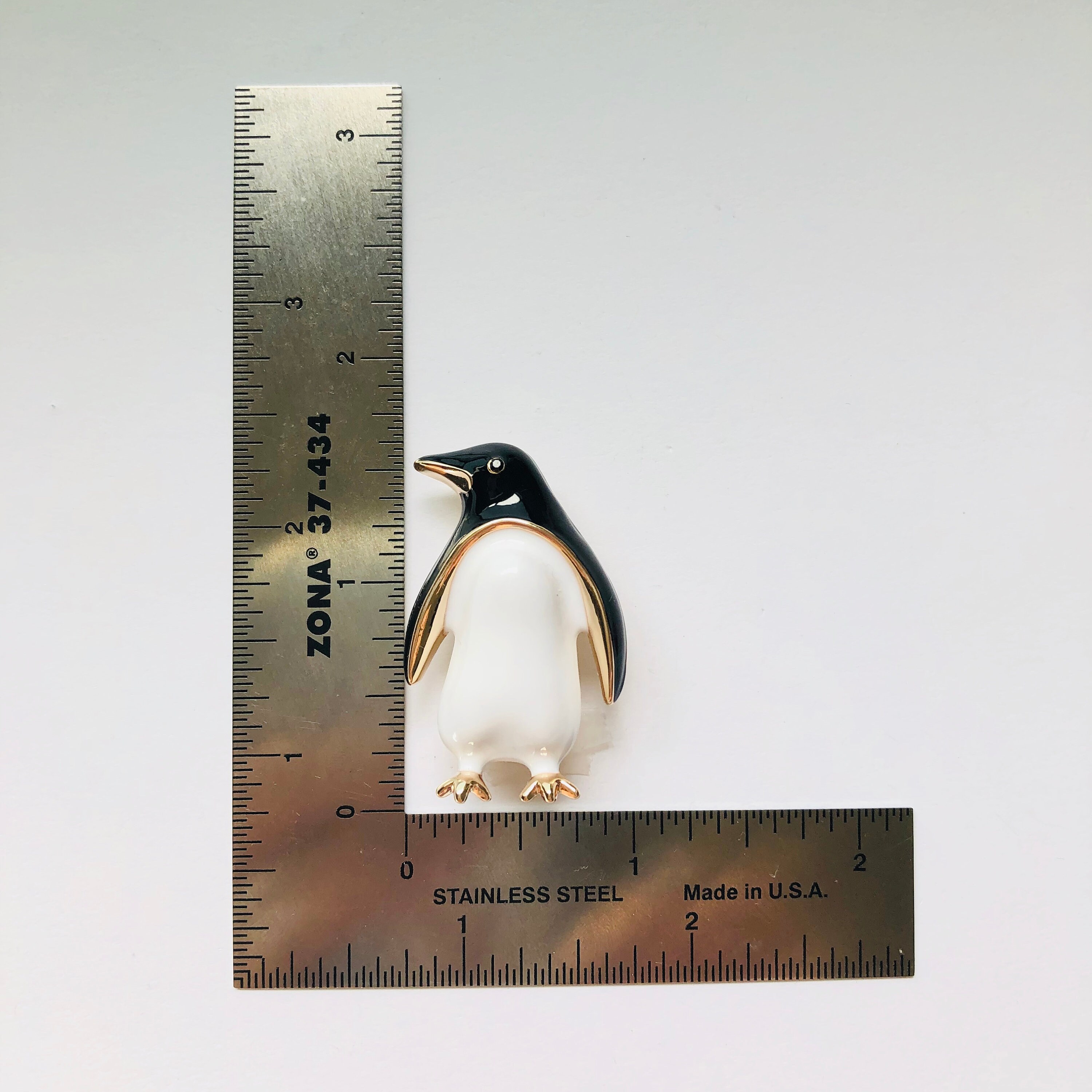 Penguin Brooch Black and White Enamel Pin Jewelry Gift A587 Etsy
