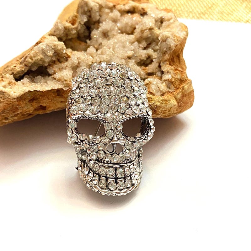 Skull Brooch - Etsy