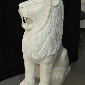 Lion Statue / Collectibles / Art Object - Etsy
