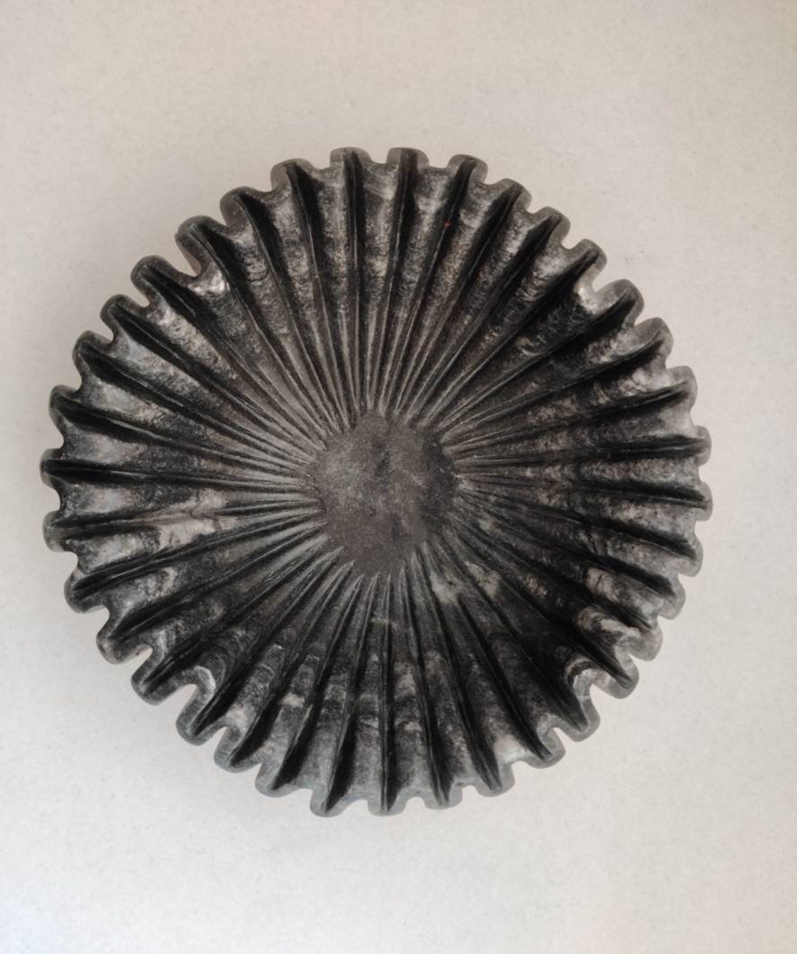 Ruffled bowl black bowl Lotus bowl fruit bowl bowls decorative | Etsy