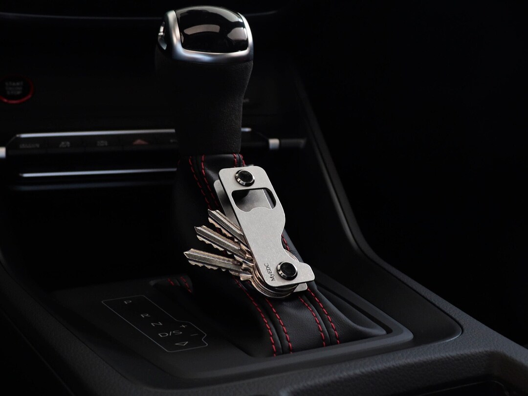 Myedc Small Minimalist Key Organizer With Key Fob Attachment - Etsy