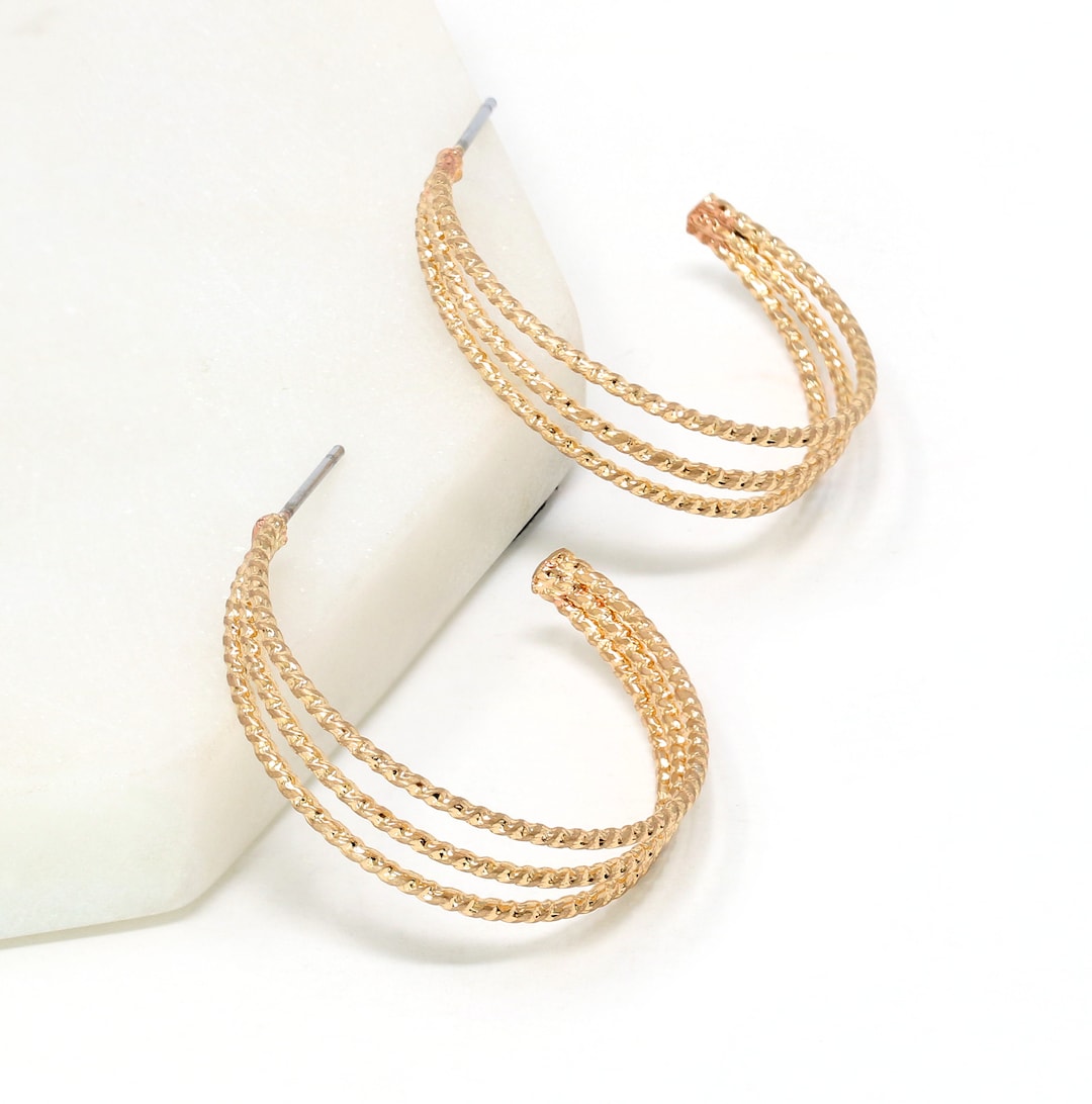 Circle Hoop Earring, Textured Hoop Earring Gold, Lightweight Earring ...