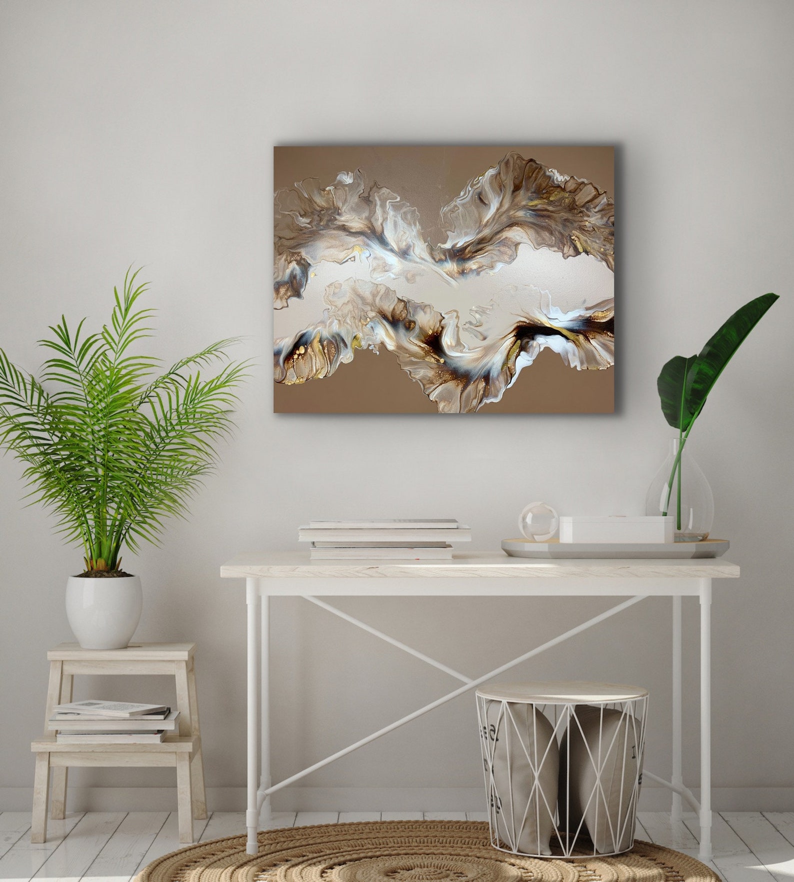Beautiful Shades of Brown and Gold on a Split Beige and Brown ...