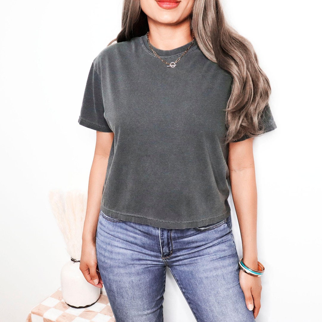 Comfort Colors® Crop Tee, Blank Comfort Colors® Cropped Shirt, Women's ...