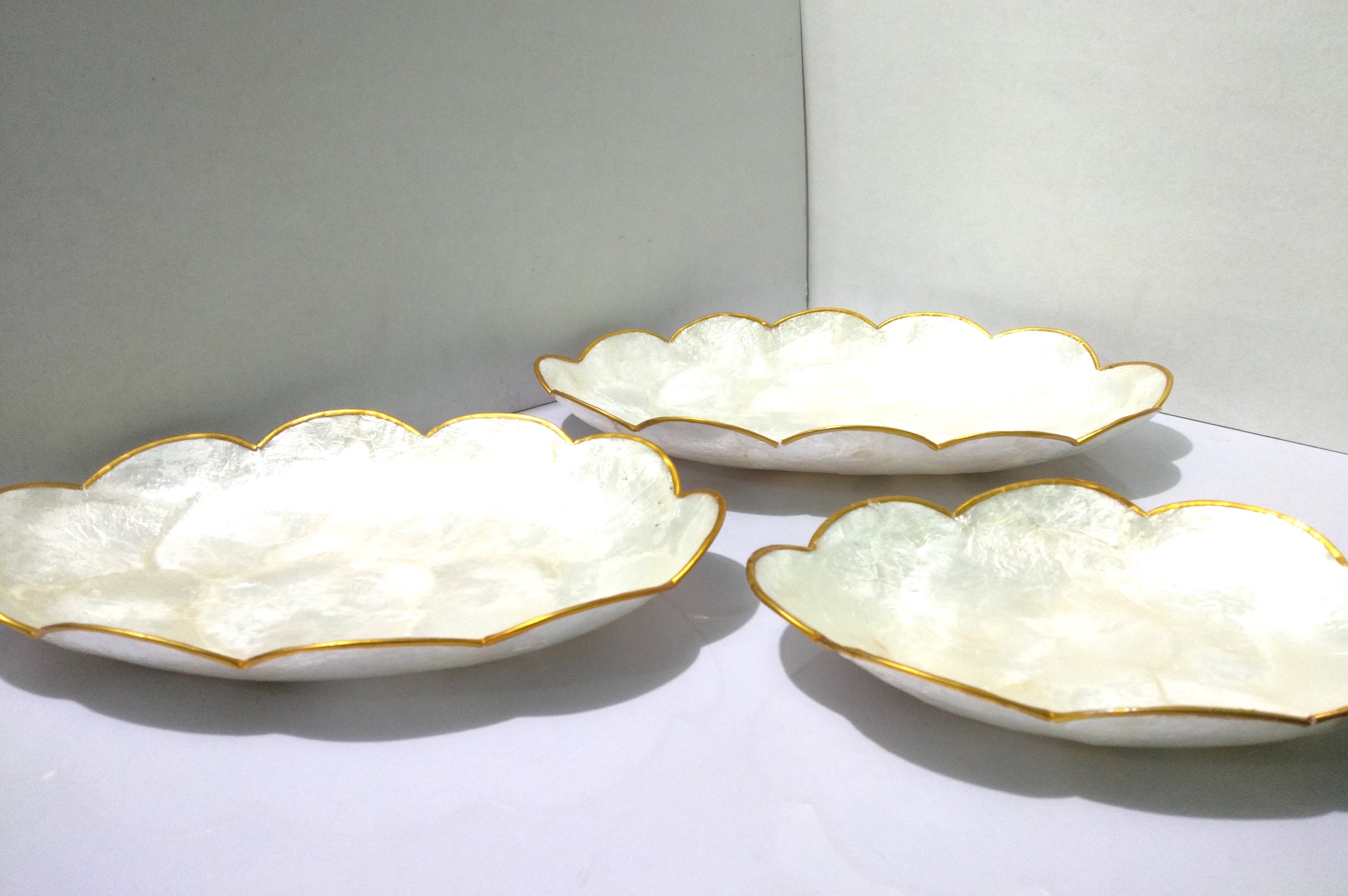 Oblong-shaped Capiz Shell Plate Set Made in Philippines | Etsy