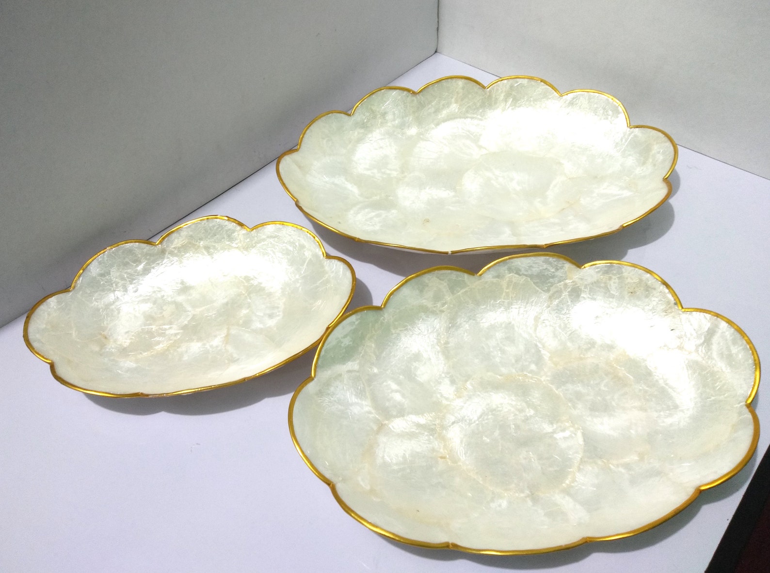 Oblong-shaped Capiz Shell Plate Set Made in Philippines | Etsy