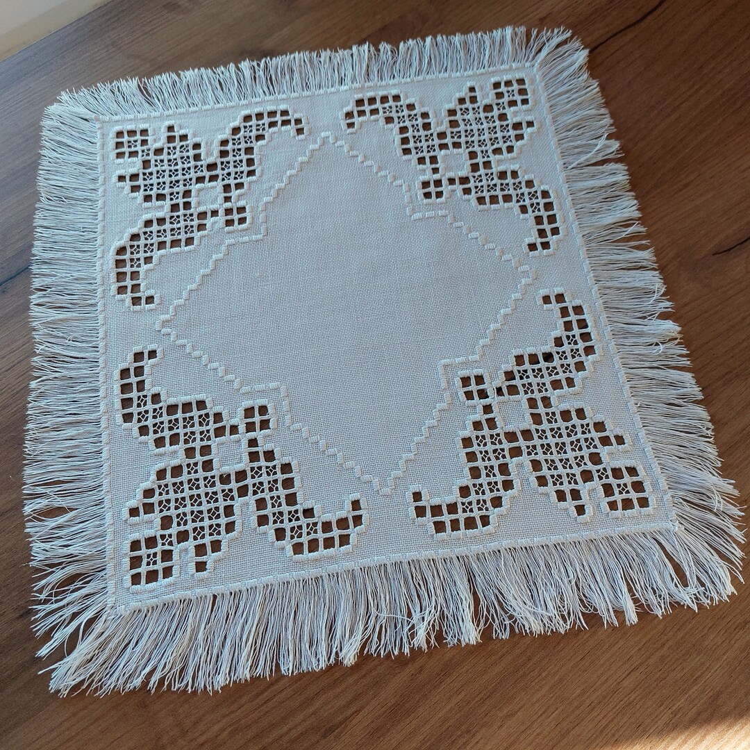 Vintage Norway Hardanger Embroidery Cotton Table Mat , Retro Vase Center Piece, Hardanger ...