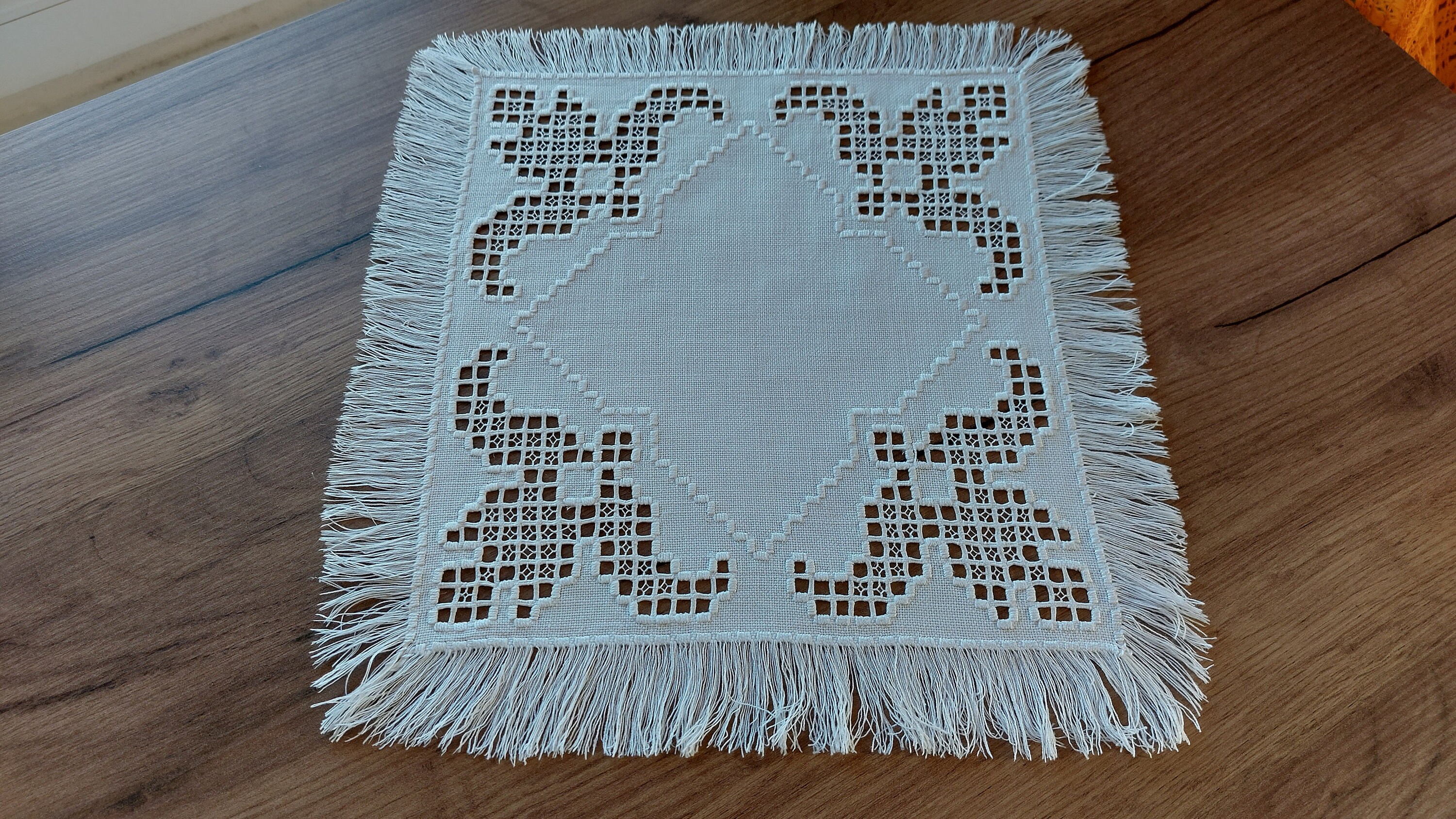 Vintage Norway Hardanger Embroidery Cotton Table Mat , Retro Vase Center Piece, Hardanger ...