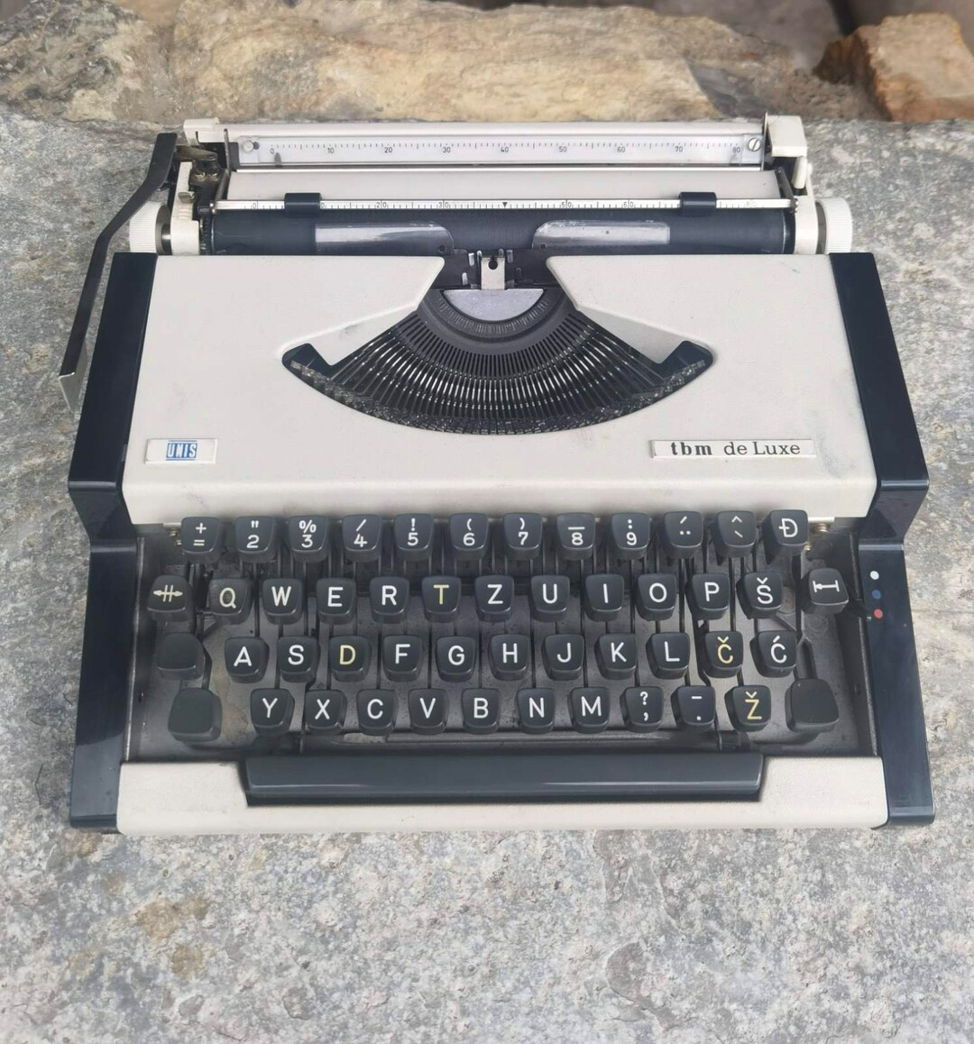 Unis TBM De Luxe Vintage Portable Typewriter, English Alphabet 1980's ...