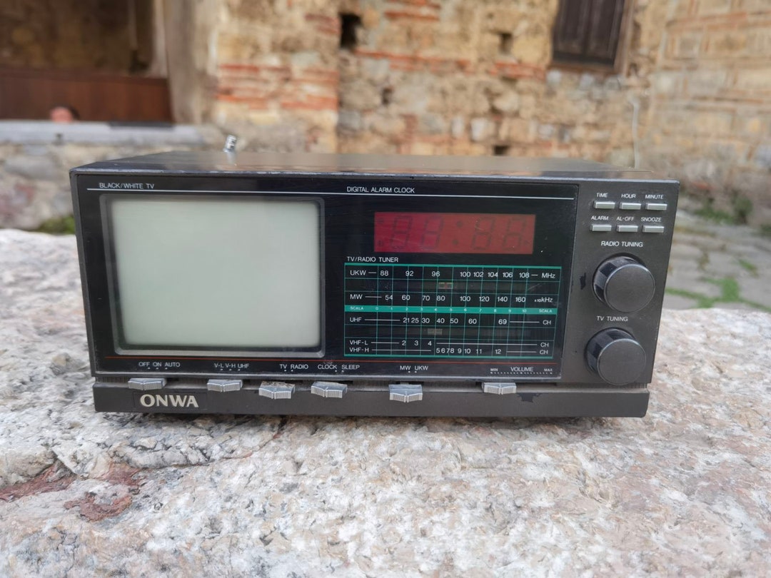 Onwa Tvr-705 Black and White Screen Mini TV, Television and Radio Clock ...