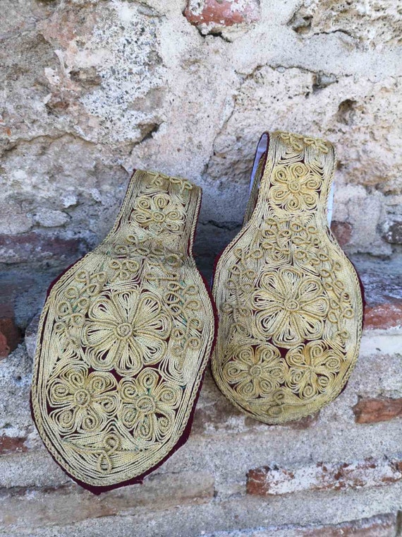 Two hand embroidered gold thread belts, handmade full… - Gem