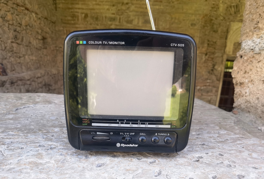 Mini Portable CRT Color TV, Rare Color Screen Mini Portable Vintage TV ...