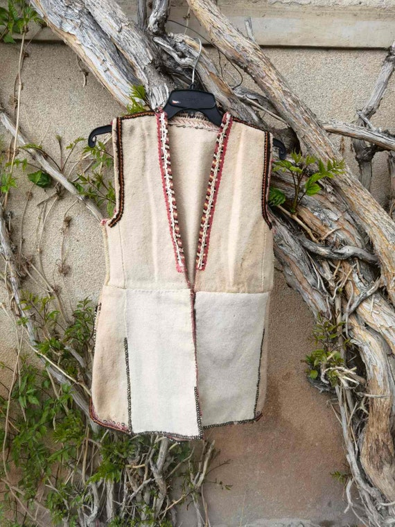 ethnic costume from the - Gem